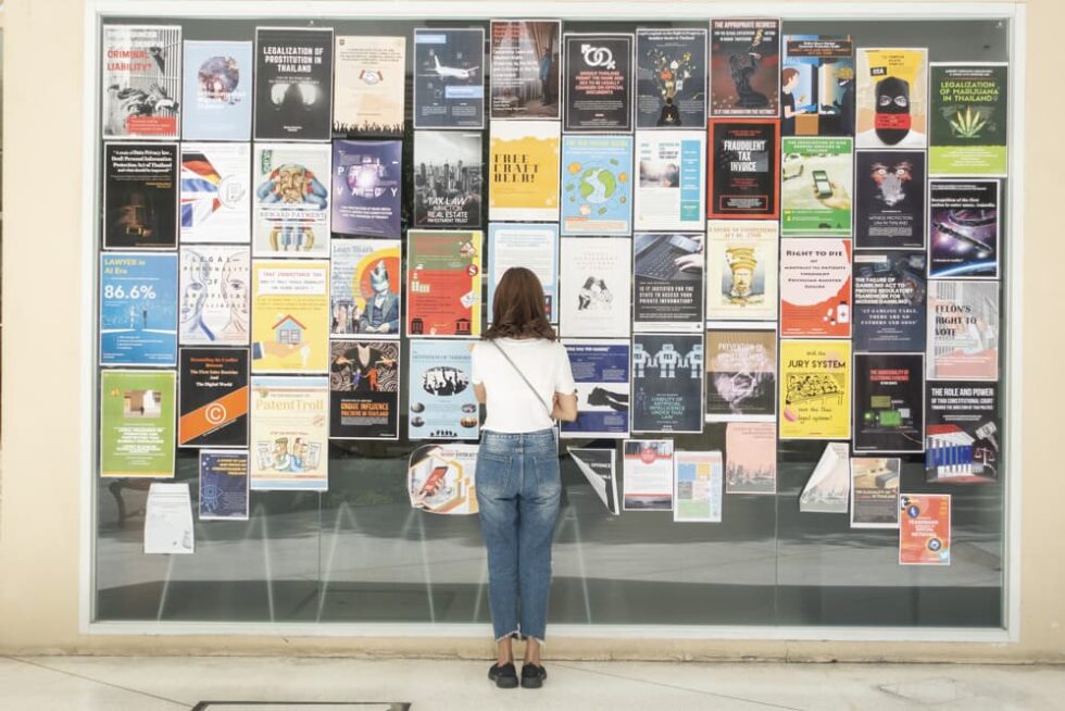 Publicidade enganosa: que é e por que é perigosa - VINCUSYS